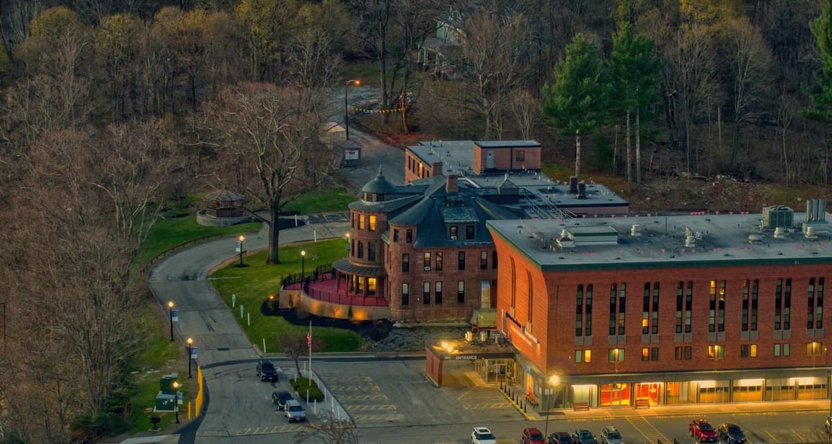 Fairlawn Rehabilitation Hospital | Nursing Home | Massachusetts